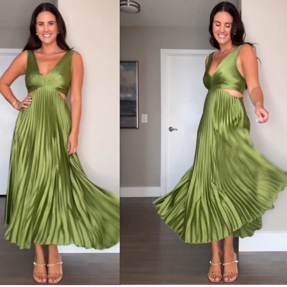Abercrombie & Fitch | Dresses | Af Giselle Pleated Cutout Maxi Dress ...